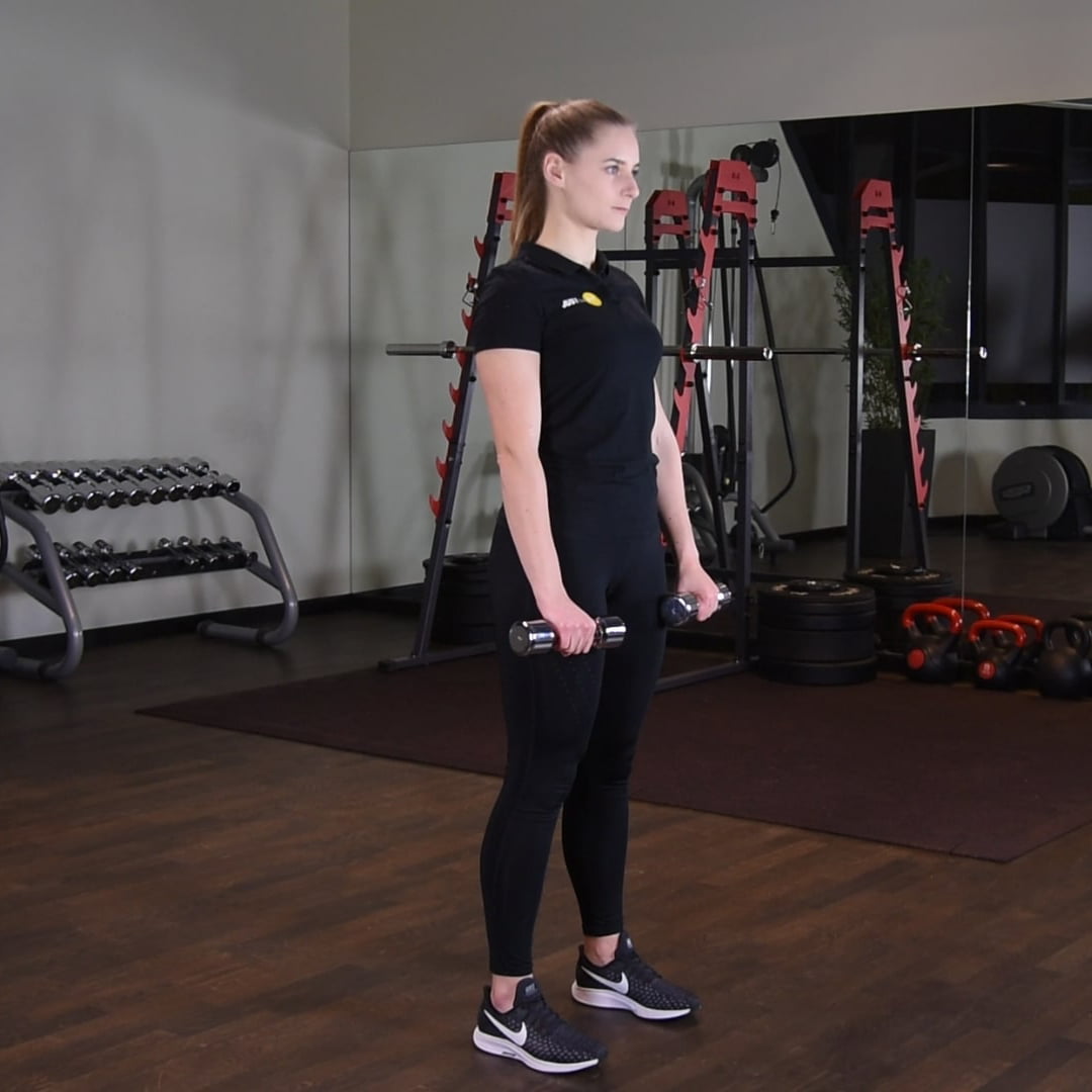 Uginanie ramion z hantlami nachwytem ćwiczenie - Just be FIT